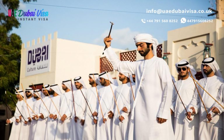 Discover Dubai Culture, Customs & Traditions with Loved Ones